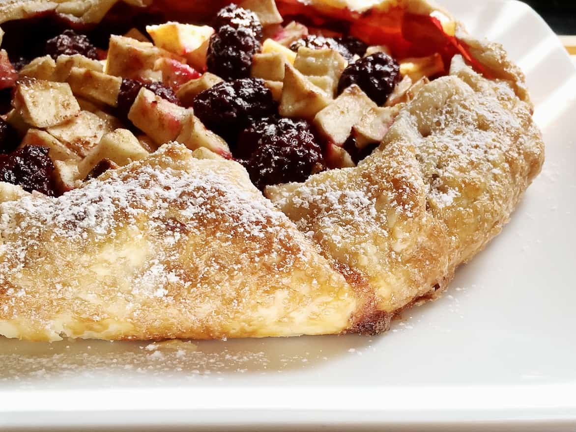 Apple and Berry Rustic Tart – Encharted Cook
