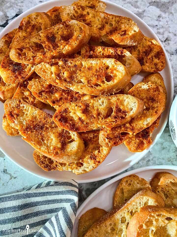 Parmesan Crostini (Small Toasted Bread) – Encharted Cook