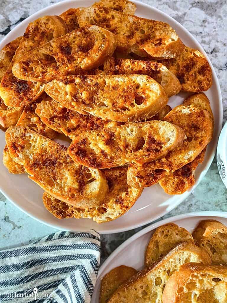 Parmesan Crostini (Small Toasted Bread) – Encharted Cook