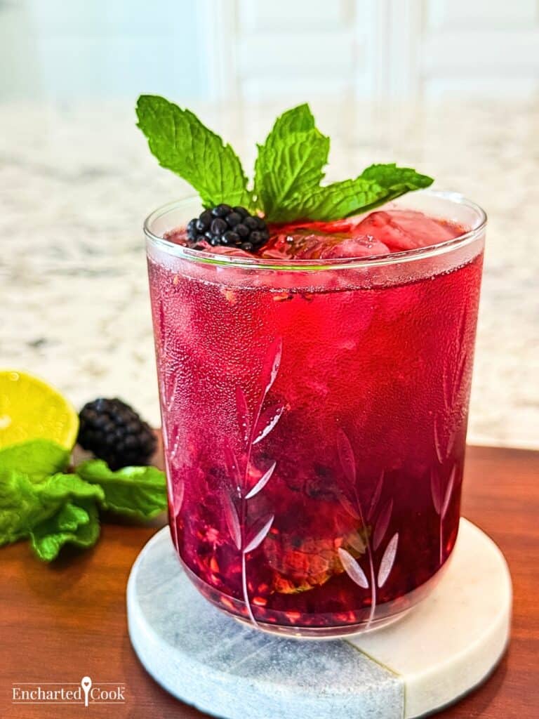 Blackberry Smash Cocktail – Encharted Cook